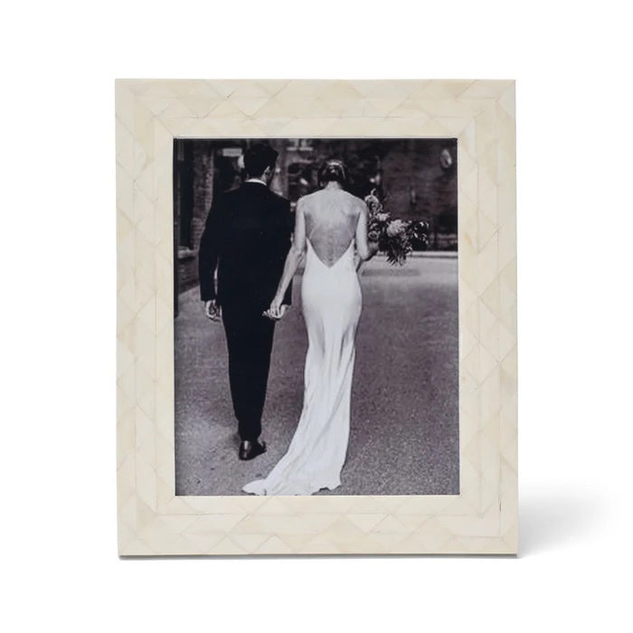 Bella Photo Frame 10x8 – Kiss With Style Melbourne